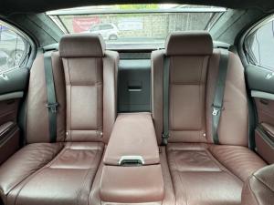 Black BMW 740 2007 in Riga, with an engine capacity of 4.00 L and mileage of 69 thousand km for 7490 €, photo 24 on AUTOMOTO.COM.LV