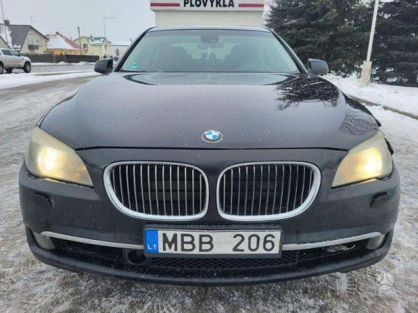 Black BMW 740 2009 in Kaunas, with an engine capacity of 2.99 L and mileage of 514 thousand km for 5450 €, photo 4 on AUTOMOTO.COM.LV