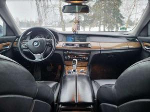 Black BMW 740 2009 in Kaunas, with an engine capacity of 2.99 L and mileage of 514 thousand km for 5450 €, photo 11 on AUTOMOTO.COM.LV