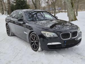 Melns BMW 740 2009 Šilutė, ar dzinēja tilpumu 3.00 L un nobraukumu 300 tūkst. km par 9400 €, foto 3 vietnē AUTOMOTO.COM.LV
