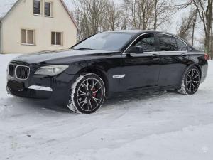 Melns BMW 740 2009 Šilutė, ar dzinēja tilpumu 3.00 L un nobraukumu 300 tūkst. km par 9400 €, foto 11 vietnē AUTOMOTO.COM.LV