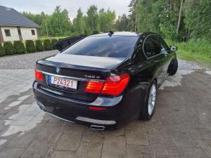 Black BMW 740 2009 in Svencionys, with an engine capacity of 2.99 L and mileage of 316 thousand km for 6800 €, photo 17 on AUTOMOTO.COM.LV