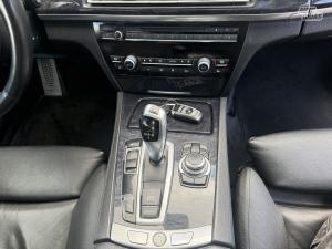 Черный БМВ 740 2009 в Алитус, объемом двигателя 3.00 л и пробегом 306 тыс. км за 9250 €, фото 29 на AUTOMOTO.COM.LV