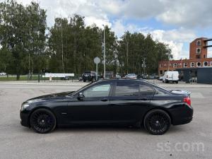 Melns BMW 740 2009 Rīga, ar dzinēja tilpumu 3.00 L un nobraukumu 289 tūkst. km par 10990 €, foto 4 vietnē AUTOMOTO.COM.LV