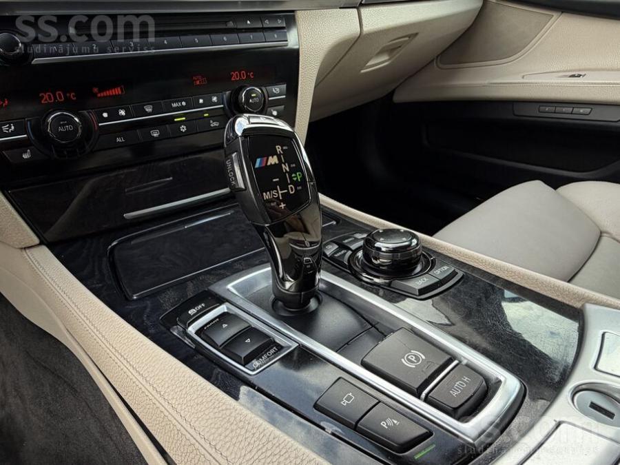 Melns BMW 740 2009 Rīga, ar dzinēja tilpumu 3.00 L un nobraukumu 289 tūkst. km par 10990 €, foto 19 vietnē AUTOMOTO.COM.LV