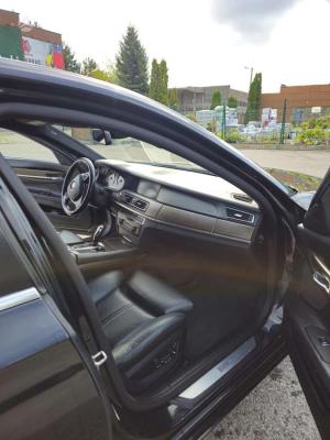 Black BMW 740 2009 in Klaipeda, with an engine capacity of 3.99 L and mileage of 276 thousand km for 11300 €, photo 7 on AUTOMOTO.COM.LV