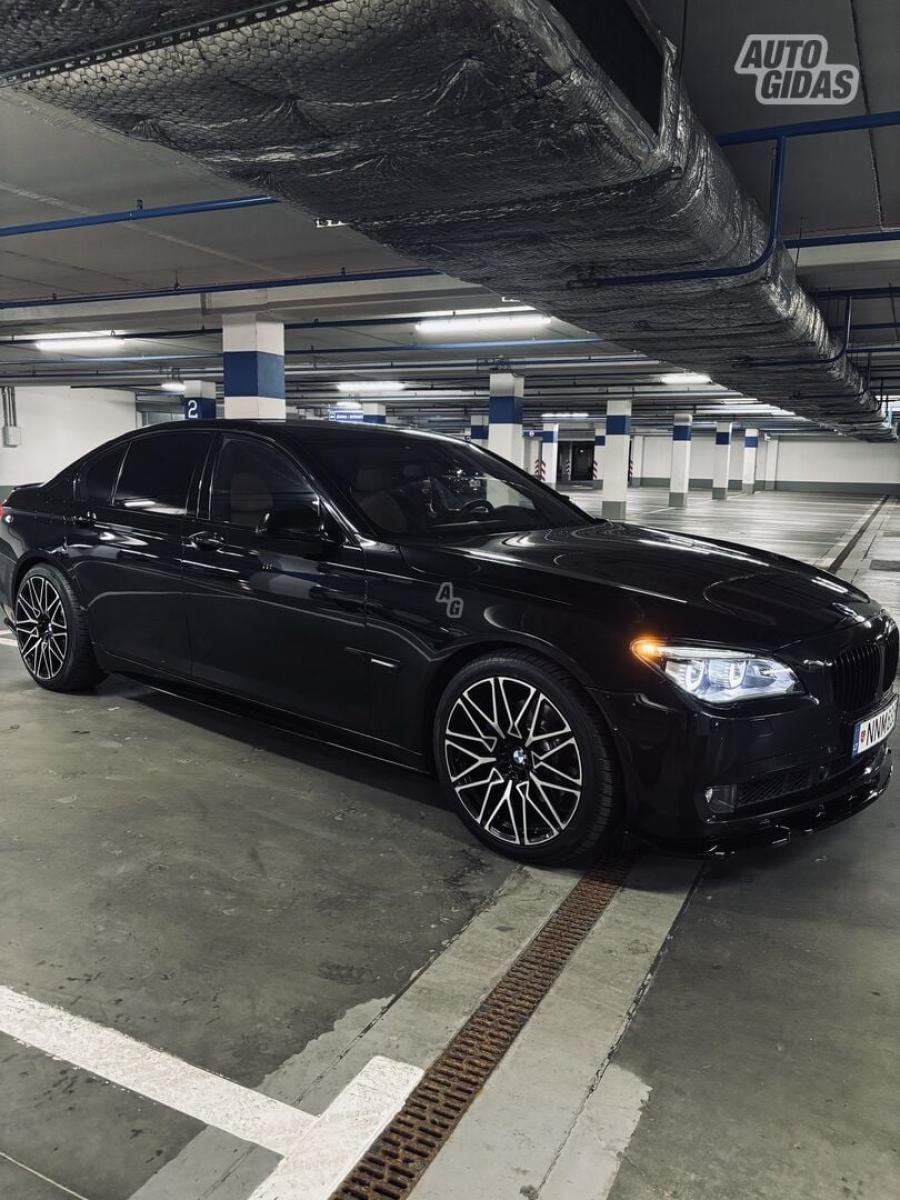 Melns BMW 740 2010 Viļņa, ar dzinēja tilpumu 3.00 L un nobraukumu 286 tūkst. km par 11800 €, foto 6 vietnē AUTOMOTO.COM.LV