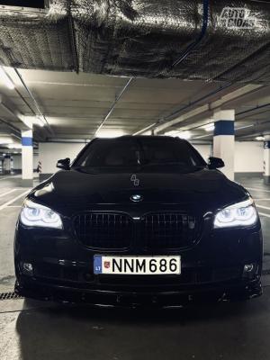 Melns BMW 740 2010 Viļņa, ar dzinēja tilpumu 3.00 L un nobraukumu 286 tūkst. km par 11800 €, foto 10 vietnē AUTOMOTO.COM.LV