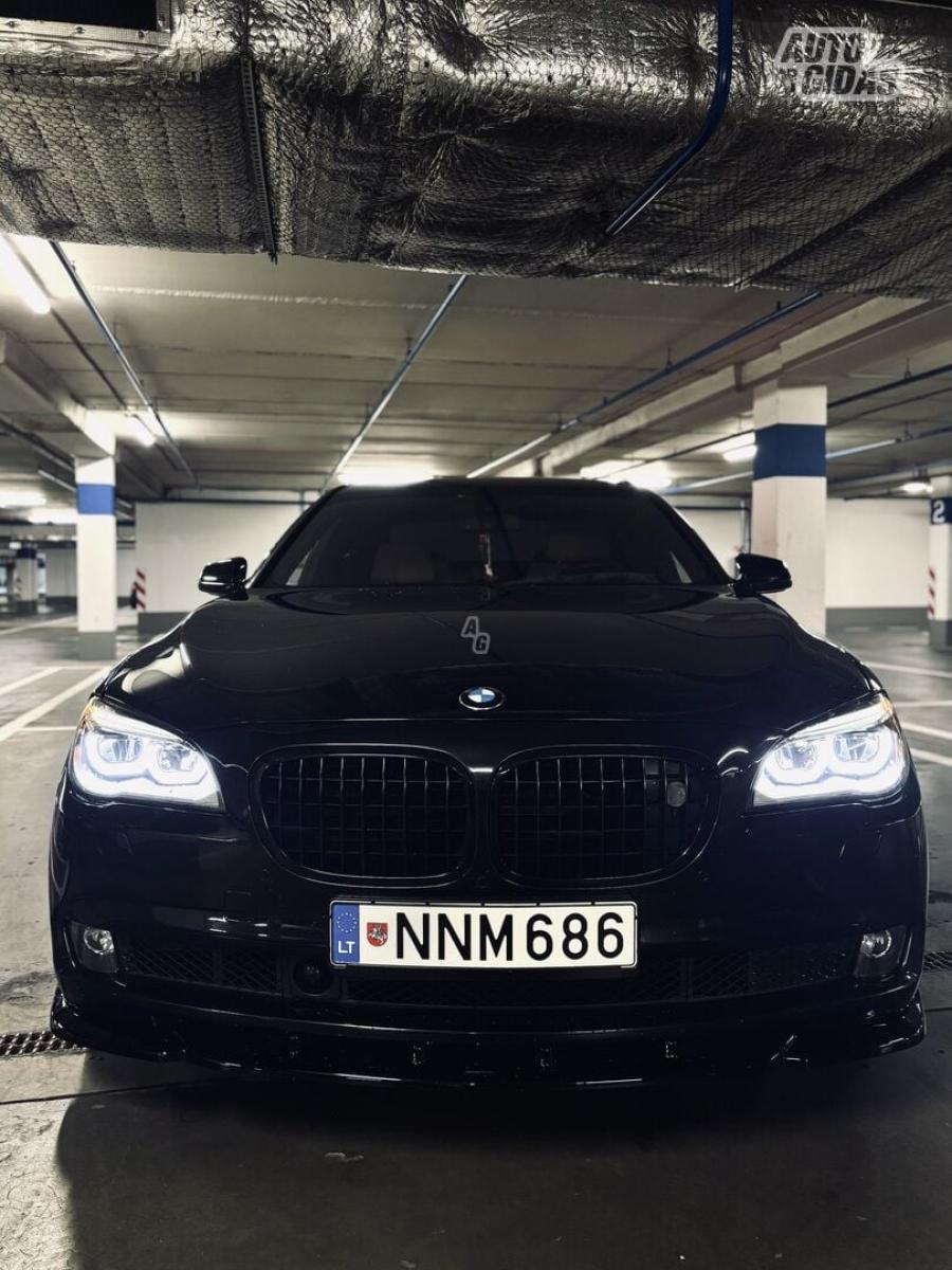 Melns BMW 740 2010 Viļņa, ar dzinēja tilpumu 3.00 L un nobraukumu 286 tūkst. km par 11800 €, foto 10 vietnē AUTOMOTO.COM.LV