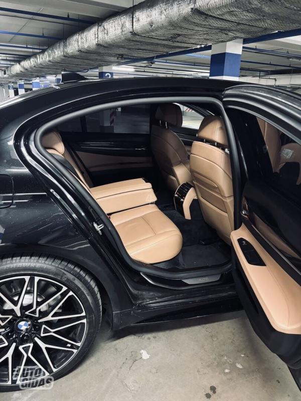 Melns BMW 740 2010 Viļņa, ar dzinēja tilpumu 3.00 L un nobraukumu 286 tūkst. km par 11800 €, foto 10 vietnē AUTOMOTO.COM.LV