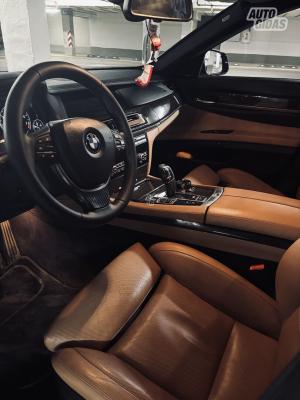 Melns BMW 740 2010 Viļņa, ar dzinēja tilpumu 3.00 L un nobraukumu 286 tūkst. km par 11800 €, foto 13 vietnē AUTOMOTO.COM.LV