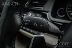 Black BMW 740 2010 in Riga, with an engine capacity of 3.00 L and mileage of 366 thousand km for 8995 €, photo 20 on AUTOMOTO.COM.LV