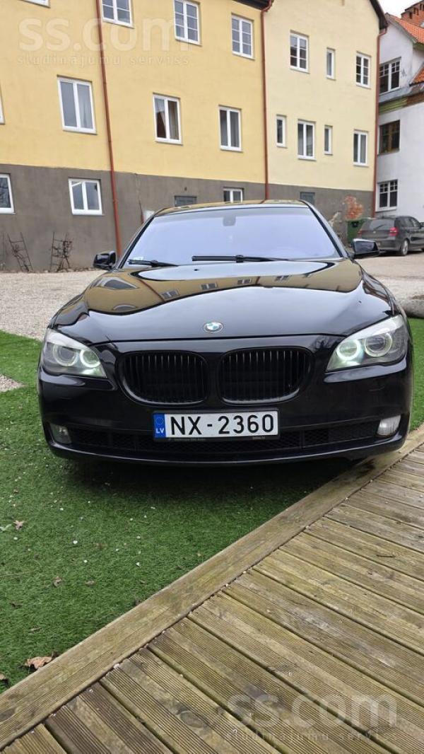 Черный БМВ 740 2010 в Талси, объемом двигателя 3.00 л и пробегом 315 тыс. км за 12000 €, фото 8 на AUTOMOTO.COM.LV