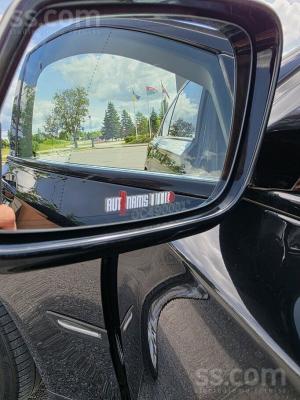 Black BMW 740 2010 in Riga, with an engine capacity of 3.00 L and mileage of 291 thousand km for 11500 €, photo 23 on AUTOMOTO.COM.LV