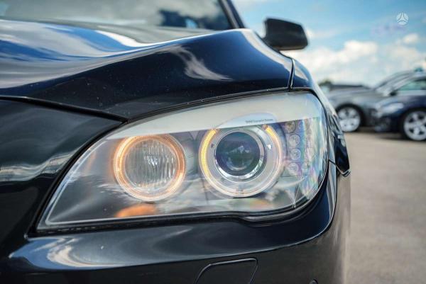 Melns BMW 740 2010 Marijampole, ar dzinēja tilpumu 2.99 L un nobraukumu 309 tūkst. km par 11950 €, foto 7 vietnē AUTOMOTO.COM.LV