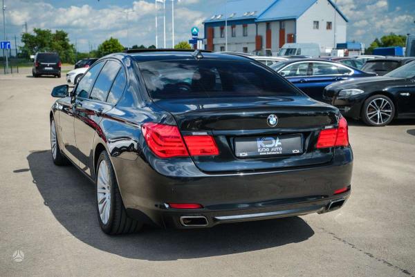 Melns BMW 740 2010 Marijampole, ar dzinēja tilpumu 2.99 L un nobraukumu 309 tūkst. km par 11950 €, foto 9 vietnē AUTOMOTO.COM.LV