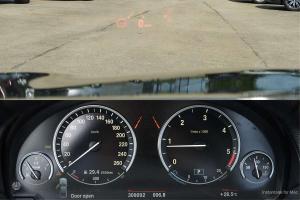 Black BMW 740 2010 in Marijampole, with an engine capacity of 2.99 L and mileage of 309 thousand km for 11950 €, photo 24 on AUTOMOTO.COM.LV
