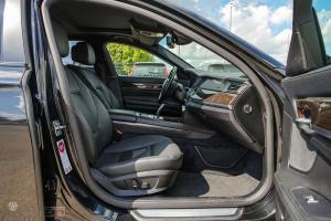 Black BMW 740 2010 in Marijampole, with an engine capacity of 2.99 L and mileage of 309 thousand km for 11950 €, photo 40 on AUTOMOTO.COM.LV