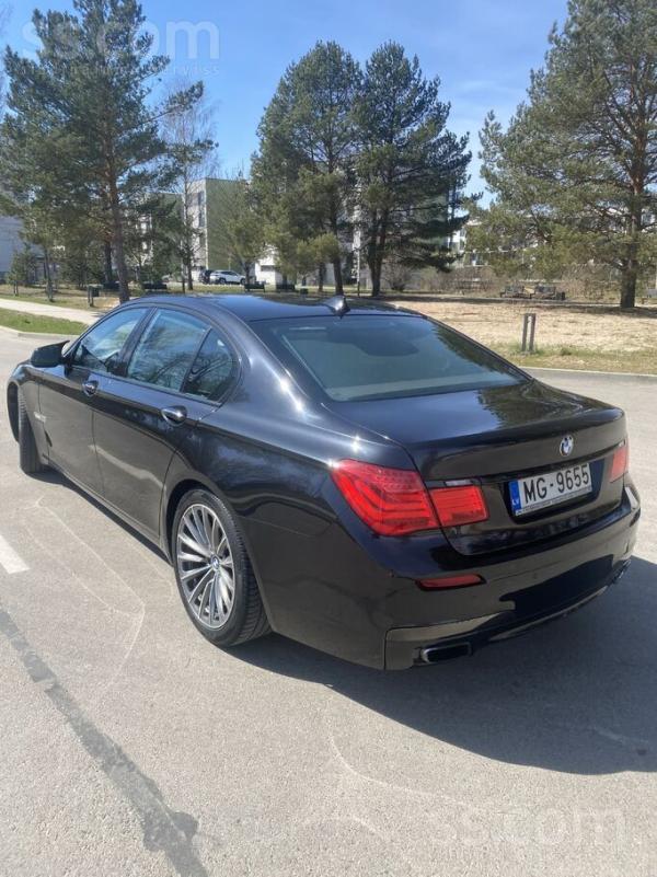 Melns BMW 740 2010 Rīga, ar dzinēja tilpumu 3.00 L un nobraukumu 255 tūkst. km par 10500 €, foto 9 vietnē AUTOMOTO.COM.LV