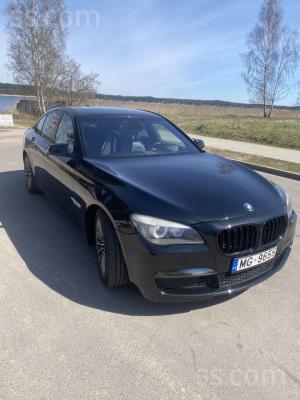 Черный БМВ 740 2010 в Рига, объемом двигателя 3.00 л и пробегом 255 тыс. км за 10500 €, фото 4 на AUTOMOTO.COM.LV
