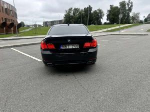 Melns BMW 740 2010 Klaipėda, ar dzinēja tilpumu 2.99 L un nobraukumu 296 tūkst. km par 11000 €, foto 7 vietnē AUTOMOTO.COM.LV