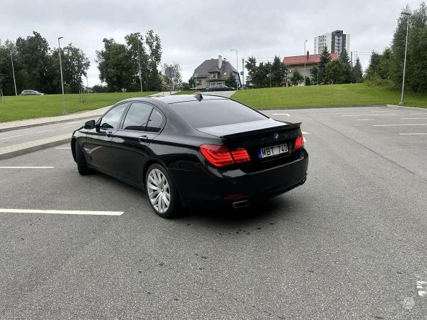 Melns BMW 740 2010 Klaipėda, ar dzinēja tilpumu 2.99 L un nobraukumu 296 tūkst. km par 11000 €, foto 7 vietnē AUTOMOTO.COM.LV