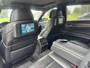 Melns BMW 740 2010 Klaipėda, ar dzinēja tilpumu 2.99 L un nobraukumu 296 tūkst. km par 11000 €, foto 18 vietnē AUTOMOTO.COM.LV