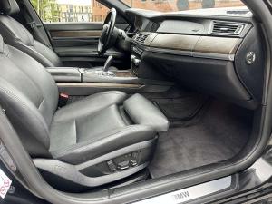 Melns BMW 740 2010 Klaipėda, ar dzinēja tilpumu 2.99 L un nobraukumu 296 tūkst. km par 11000 €, foto 22 vietnē AUTOMOTO.COM.LV