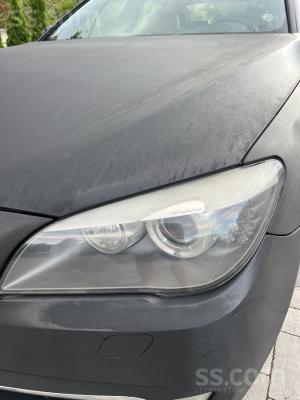Melns BMW 740 2010 Rīga, ar dzinēja tilpumu 3.00 L un nobraukumu 310 tūkst. km par 11900 €, foto 3 vietnē AUTOMOTO.COM.LV