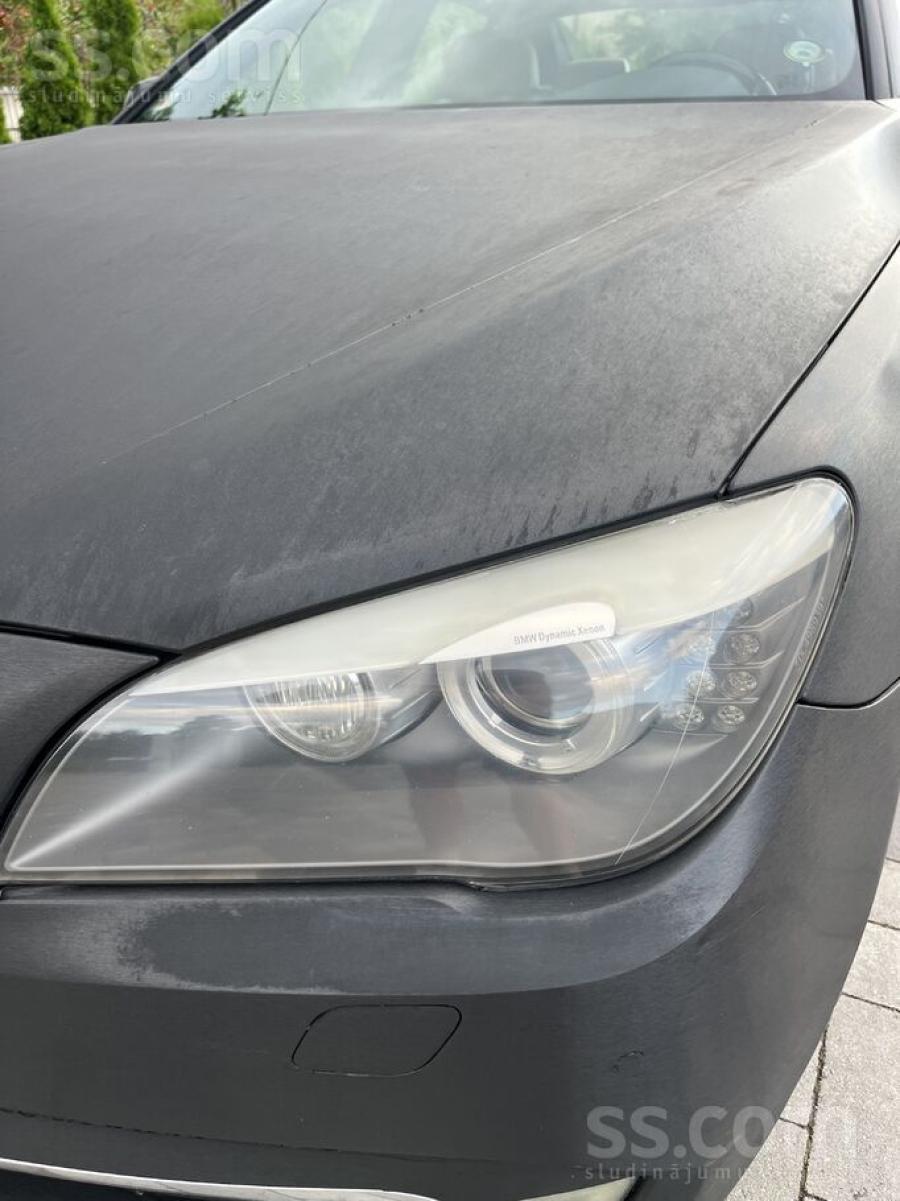 Melns BMW 740 2010 Rīga, ar dzinēja tilpumu 3.00 L un nobraukumu 310 tūkst. km par 11900 €, foto 3 vietnē AUTOMOTO.COM.LV