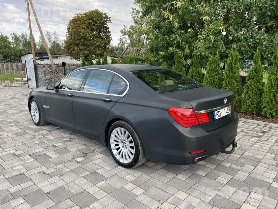 Melns BMW 740 2010 Rīga, ar dzinēja tilpumu 3.00 L un nobraukumu 310 tūkst. km par 11900 €, foto 10 vietnē AUTOMOTO.COM.LV