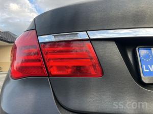 Melns BMW 740 2010 Rīga, ar dzinēja tilpumu 3.00 L un nobraukumu 310 tūkst. km par 11900 €, foto 12 vietnē AUTOMOTO.COM.LV