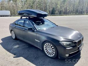 Melns BMW 740 2010 Rīga, ar dzinēja tilpumu 3.00 L un nobraukumu 310 tūkst. km par 11900 €, foto 16 vietnē AUTOMOTO.COM.LV