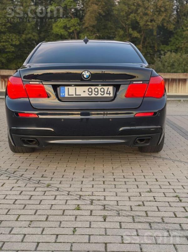 Melns BMW 740 2010 Rīga, ar dzinēja tilpumu 3.00 L un nobraukumu 338 tūkst. km par 10500 €, foto 7 vietnē AUTOMOTO.COM.LV