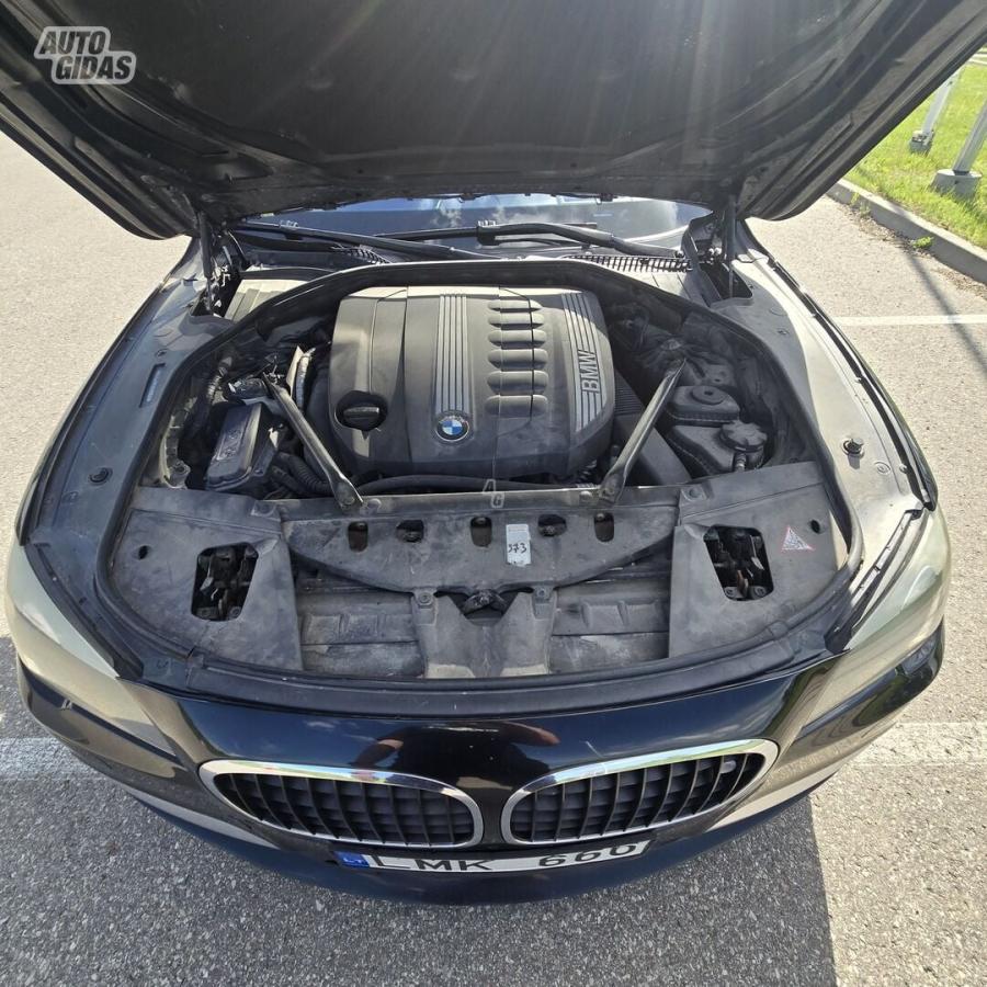 Black BMW 740 2010 in Utena, with an engine capacity of 3.00 L and mileage of 396 thousand km for 8200 €, photo 3 on AUTOMOTO.COM.LV