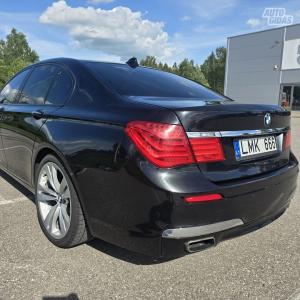 Black BMW 740 2010 in Utena, with an engine capacity of 3.00 L and mileage of 396 thousand km for 8200 €, photo 27 on AUTOMOTO.COM.LV