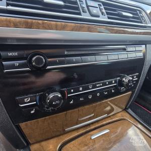 Black BMW 740 2010 in Utena, with an engine capacity of 3.00 L and mileage of 396 thousand km for 8200 €, photo 41 on AUTOMOTO.COM.LV