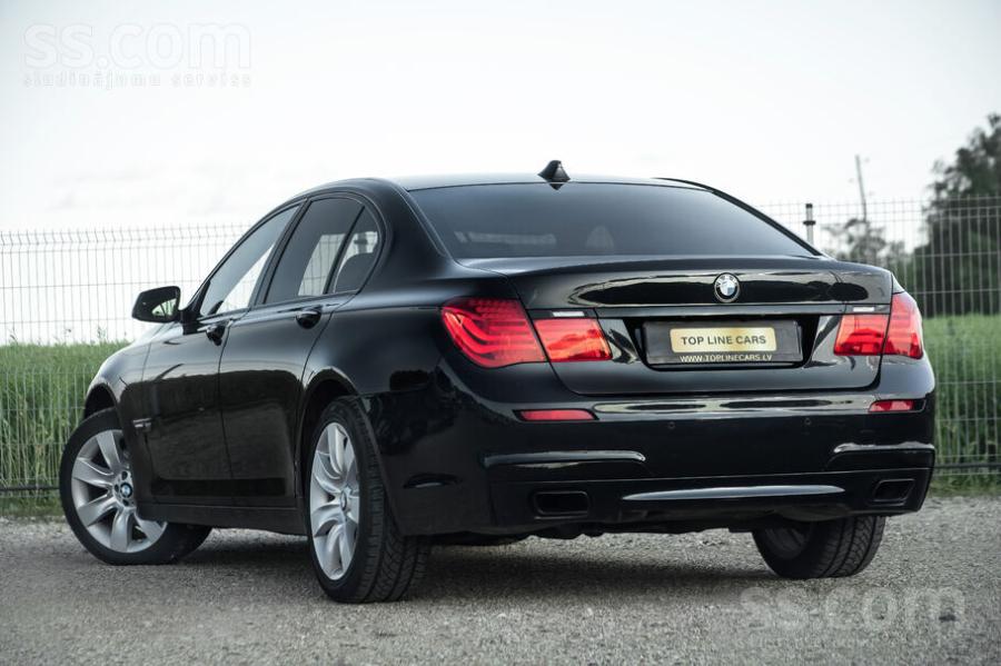 Melns BMW 740 2011 Tukums, ar dzinēja tilpumu 3.00 L un nobraukumu 0 tūkst. km par 14888 €, foto 5 vietnē AUTOMOTO.COM.LV