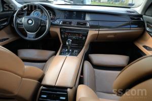 Melns BMW 740 2011 Rīga, ar dzinēja tilpumu 3.00 L un nobraukumu 169 tūkst. km par 15990 €, foto 9 vietnē AUTOMOTO.COM.LV