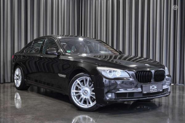 Melns BMW 740 2011 Marijampole, ar dzinēja tilpumu 2.99 L un nobraukumu 219 tūkst. km par 13950 €, foto 1 vietnē AUTOMOTO.COM.LV