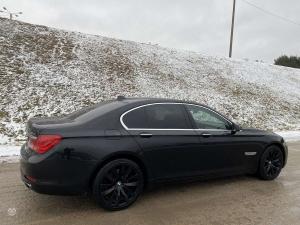 Melns BMW 740 2011 Viļņa, ar dzinēja tilpumu 2.99 L un nobraukumu 304 tūkst. km par 5150 €, foto 7 vietnē AUTOMOTO.COM.LV