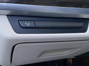 Melns BMW 740 2011 Viļņa, ar dzinēja tilpumu 2.99 L un nobraukumu 304 tūkst. km par 5150 €, foto 23 vietnē AUTOMOTO.COM.LV