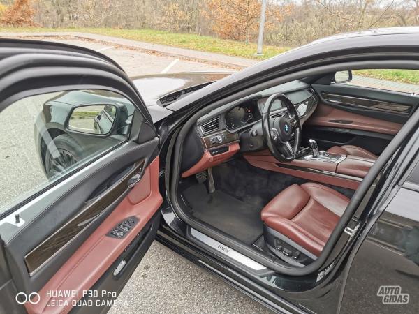 Black BMW 740 2011 in Vilnius, with an engine capacity of 3.00 L and mileage of 418 thousand km for 11000 €, photo 9 on AUTOMOTO.COM.LV