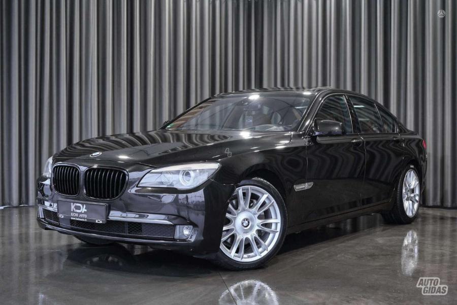 Black BMW 740 2011 in Marijampole, with an engine capacity of 3.00 L and mileage of 219 thousand km for 13850 €, photo 5 on AUTOMOTO.COM.LV