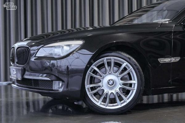 Melns BMW 740 2011 Marijampole, ar dzinēja tilpumu 3.00 L un nobraukumu 219 tūkst. km par 13850 €, foto 6 vietnē AUTOMOTO.COM.LV
