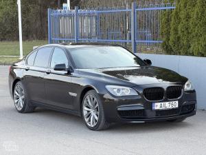 Melns BMW 740 2011 Viļņa, ar dzinēja tilpumu 3.00 L un nobraukumu 260 tūkst. km par 15000 €, foto 9 vietnē AUTOMOTO.COM.LV