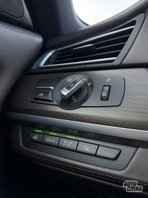 Melns BMW 740 2011 Viļņa, ar dzinēja tilpumu 3.00 L un nobraukumu 260 tūkst. km par 15000 €, foto 17 vietnē AUTOMOTO.COM.LV