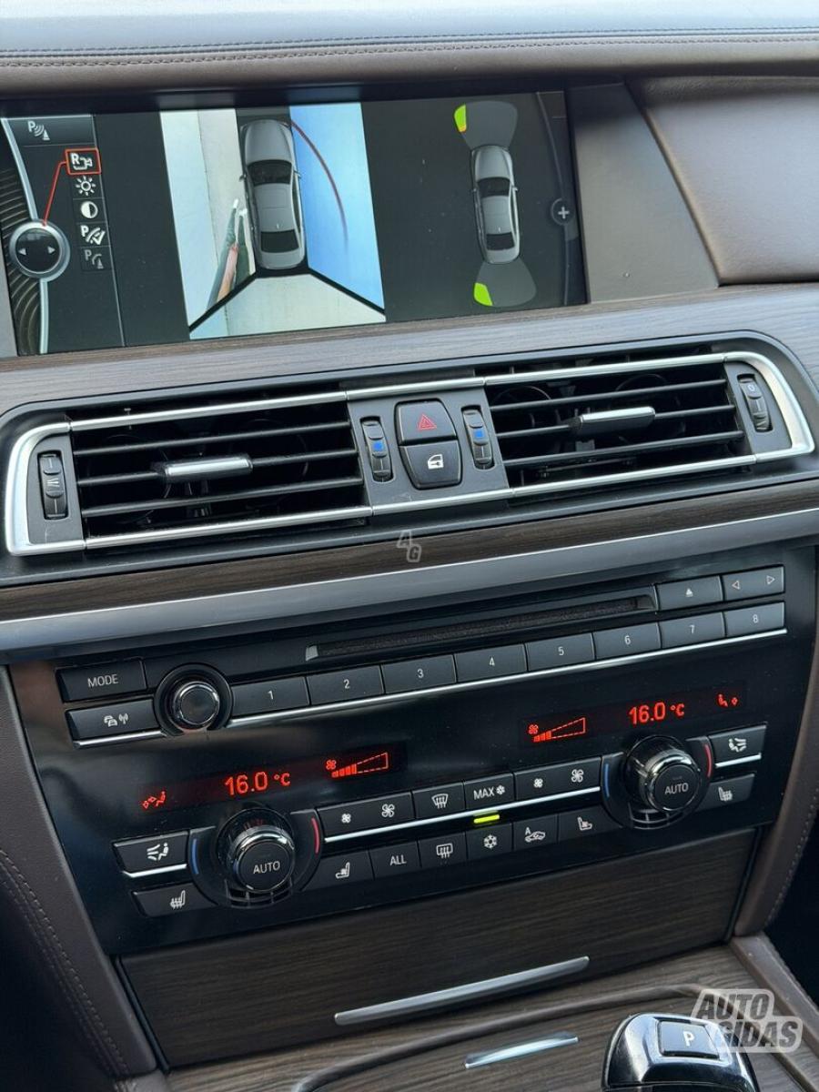Melns BMW 740 2011 Viļņa, ar dzinēja tilpumu 3.00 L un nobraukumu 260 tūkst. km par 15000 €, foto 22 vietnē AUTOMOTO.COM.LV