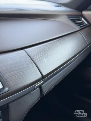 Melns BMW 740 2011 Viļņa, ar dzinēja tilpumu 3.00 L un nobraukumu 260 tūkst. km par 15000 €, foto 25 vietnē AUTOMOTO.COM.LV