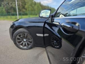 Черный БМВ 740 2011 в Рига, объемом двигателя 3.00 л и пробегом 130 тыс. км за 15900 €, фото 16 на AUTOMOTO.COM.LV